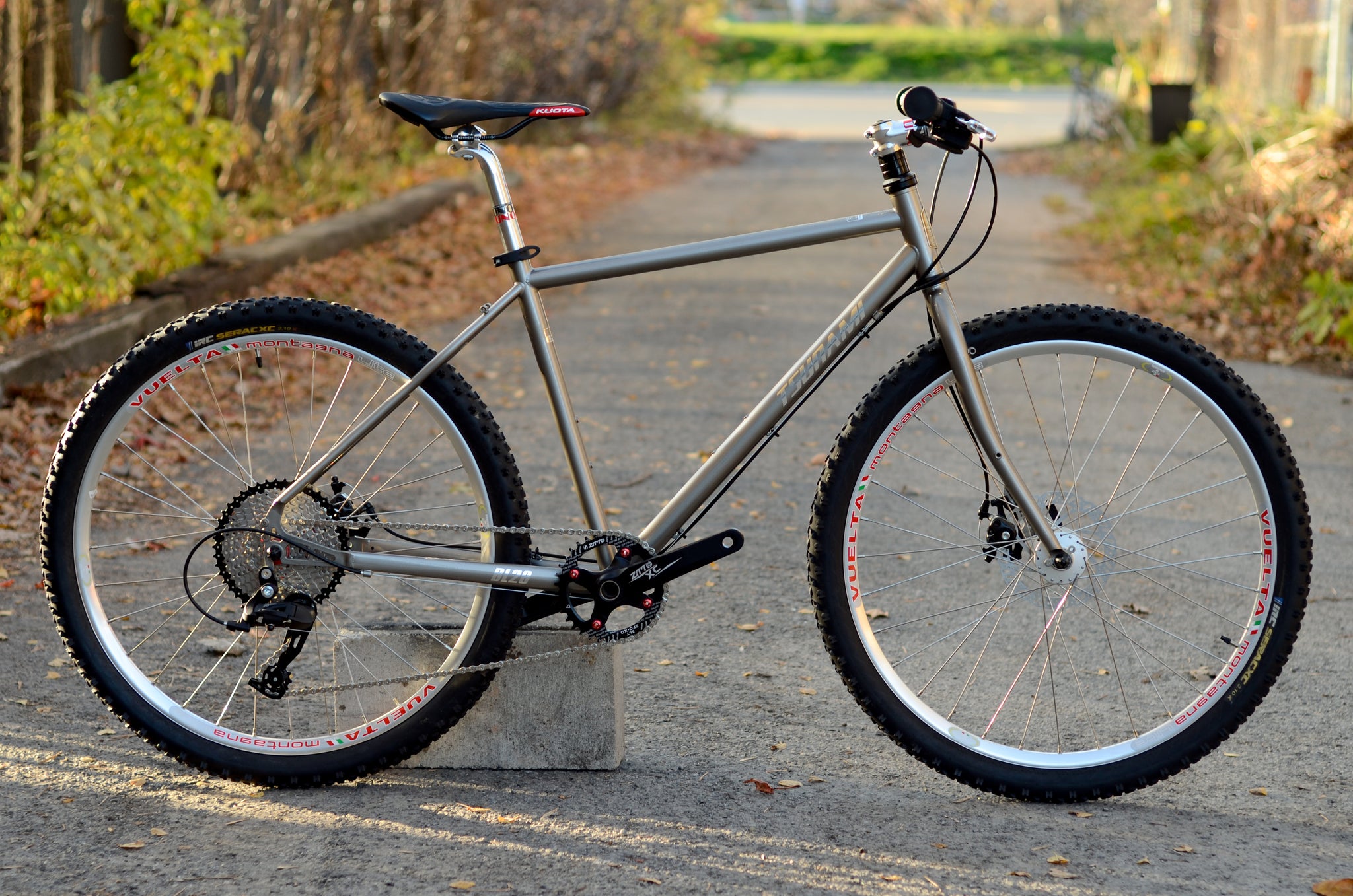 Atelier Olympia - Tsunami BL26 Silver - Atelier Olympia - Urba...